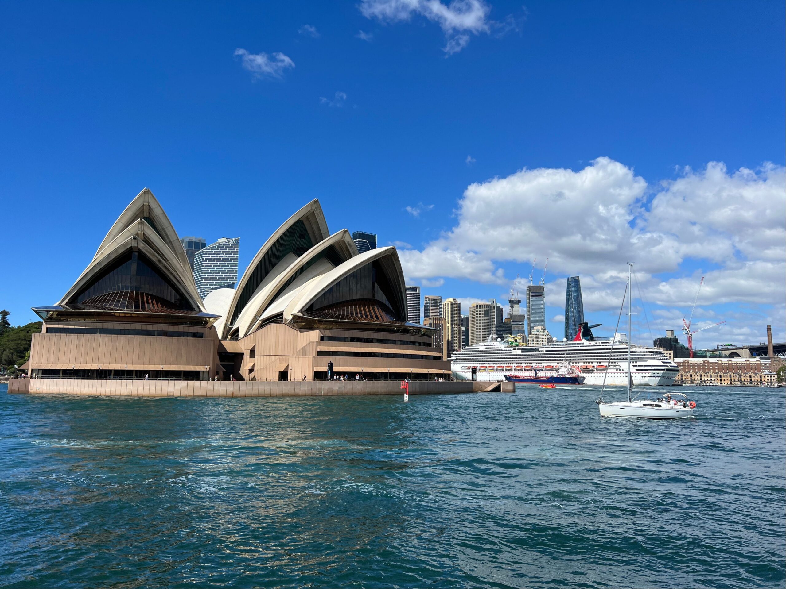 THE ULTIMATE GUIDE TO SUMMER IN SYDNEY - Madison A Franklin